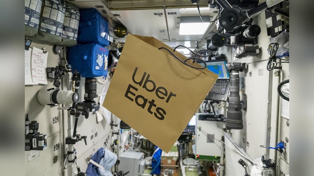 Uber Eats外送版圖前進太空站 前澤友作送出一個讚｜四季線上4gTV