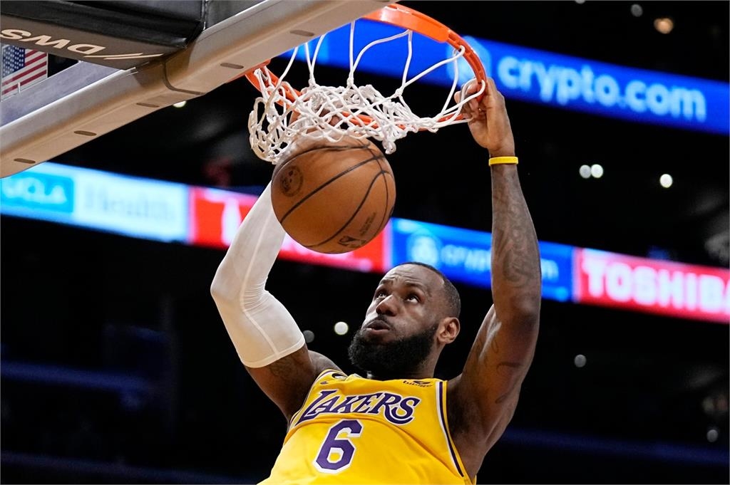 NBA／差36分登頂歷史得分王！詹姆斯：我是史上最好籃球員｜四季線上4gTV