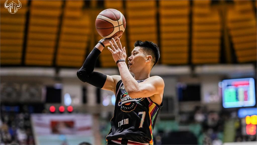 Oh my PLG！小四數學課本驚現「夢想家習題」 陳建州感動：被肯定了｜四季線上4gTV