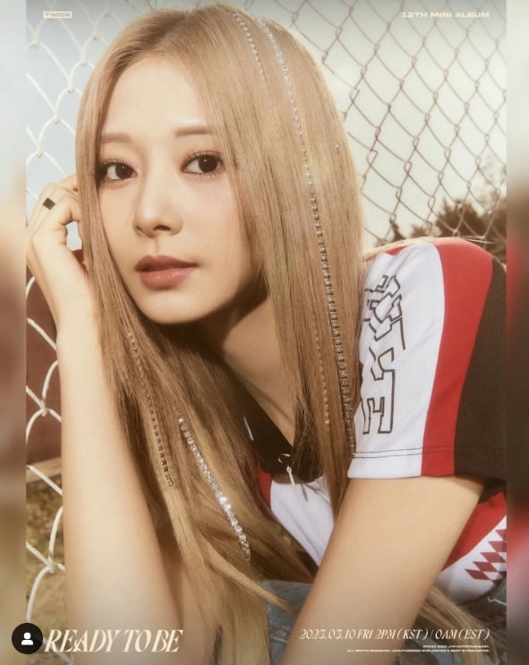 最新形象照釋出！TWICE子瑜「頭髮綁鑽石」驚豔70萬粉絲｜四季線上4gTV