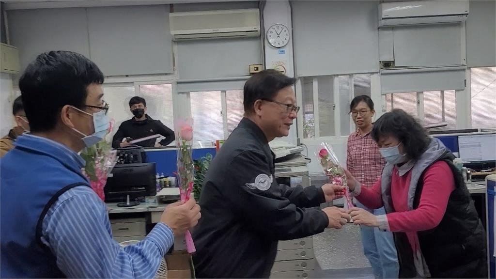 38婦女節加菜！ 苗警贈女同仁海鮮禮盒｜四季線上4gTV