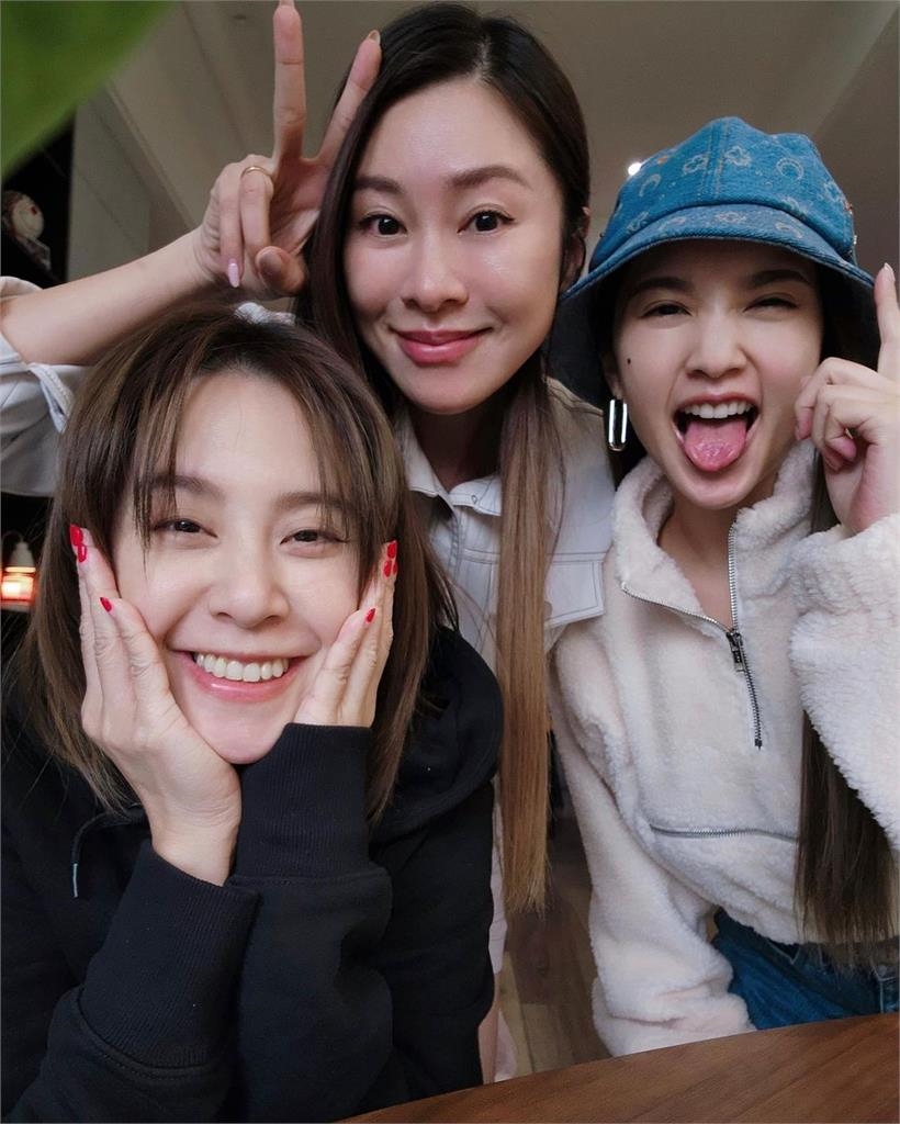 張棋惠曬「4 in Love」合照嘆1句 楊丞琳暖回讓粉絲淚喊：照片怎自帶音樂｜四季線上4gTV