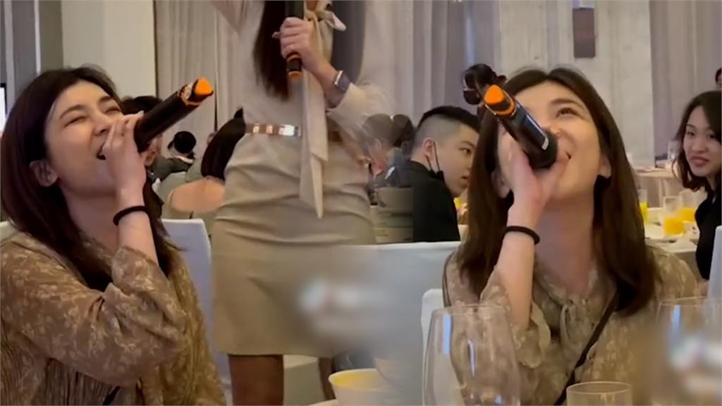 表裡不一？正妹被cue《對的人》矜持不想唱 後面「飆高音」拉麥狂炫技｜四季線上4gTV