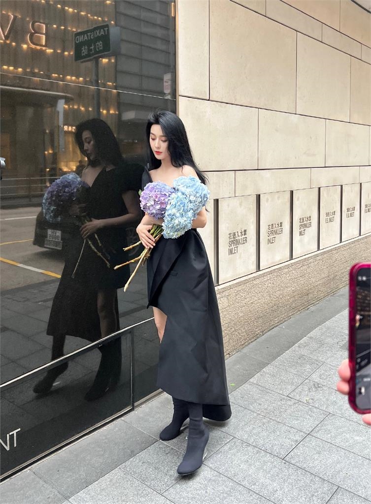 香港街頭巧遇野生范冰冰！「白到發亮」超狂狀態網看呆：天生巨星｜四季線上4gTV