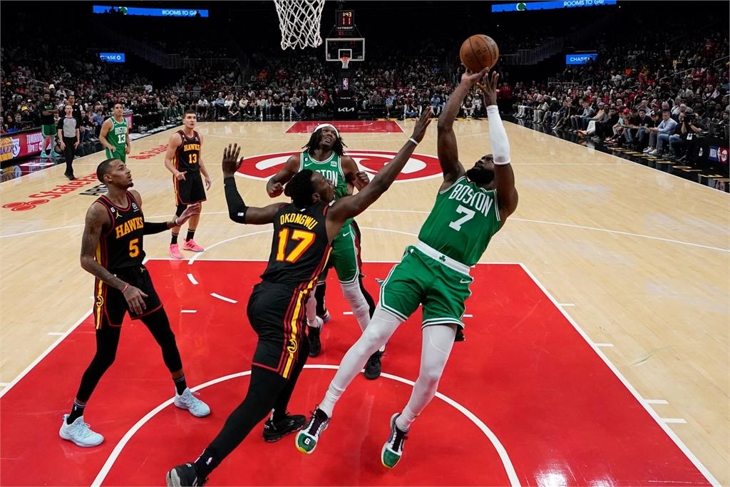 NBA／解除封印？綠衫軍布朗面具一脫…手感「燒燙燙」狂轟31分｜四季線上4gTV