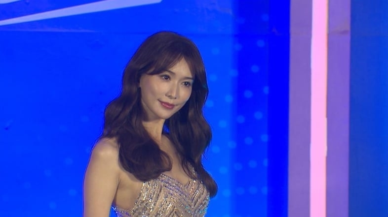 林志玲塞進「4年前結婚禮服」！超狂0贅肉身材吸AKIRA驚吐1句｜四季線上4gTV