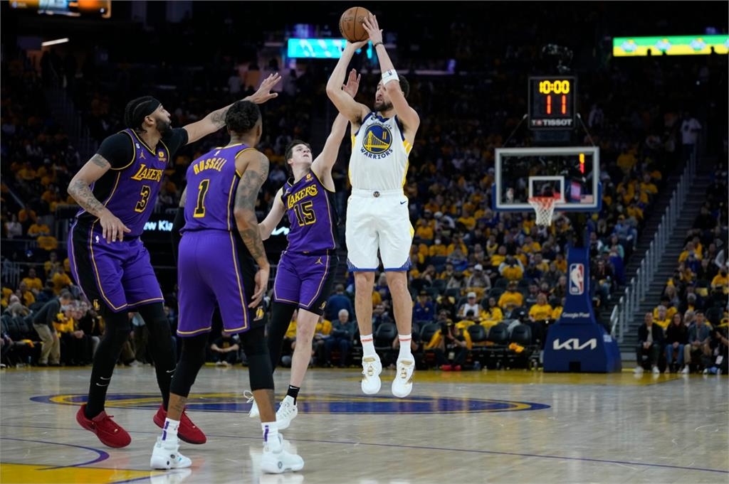 NBA／狂飆30分率勇士扳平戰局！K湯「1超狂紀錄」史上第一｜四季線上4gTV