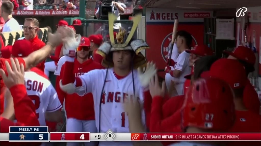 MLB／打高爾夫球？ 大谷超狂！幾乎單膝跪地撈出2分砲｜四季線上4gTV