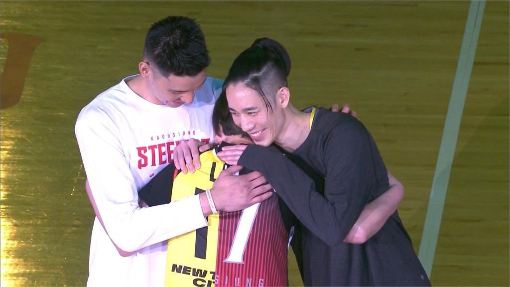 林書豪奪年度助攻王 不忘幫弟弟林書緯拉票MVP｜四季線上4gTV