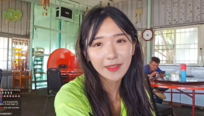 企鵝妹投幣卡拉OK唱《鐵達尼號》！阿伯突「趴睡」全網歪樓：全是感情｜四季線上4gTV