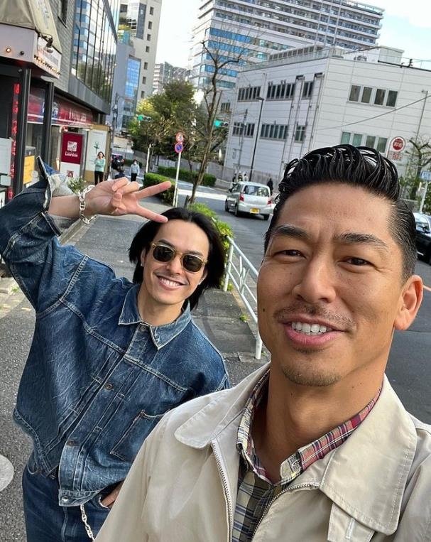 寵妻最佳範本！AKIRA甩「日本大男人」曝佩服林志玲：女生很偉大｜四季線上4gTV