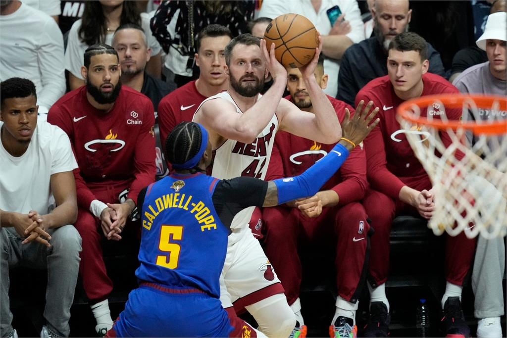 NBA／熱火主場大當機！約基奇G3繳神獸級「大三元」109：94滅火 ｜四季線上4gTV