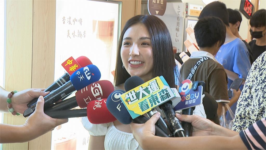 中職啦啦隊新人王Dora葳葳南下高雄 當飲料店一日店長｜四季線上4gTV