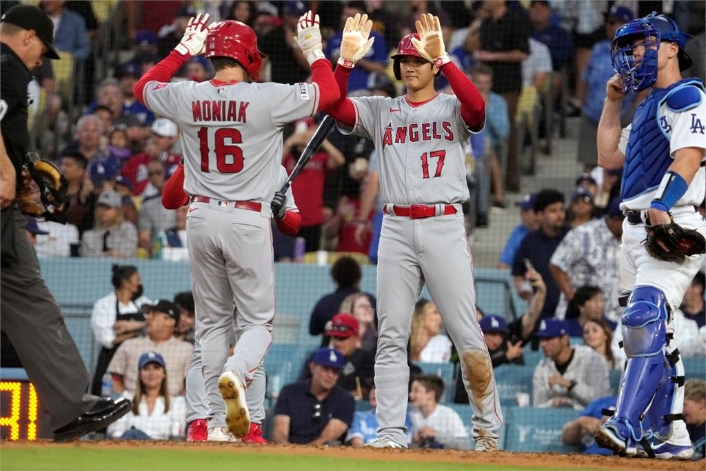MLB／揮別7月低潮！大谷翔平敲本季第100安 達一項百年成就｜四季線上4gTV