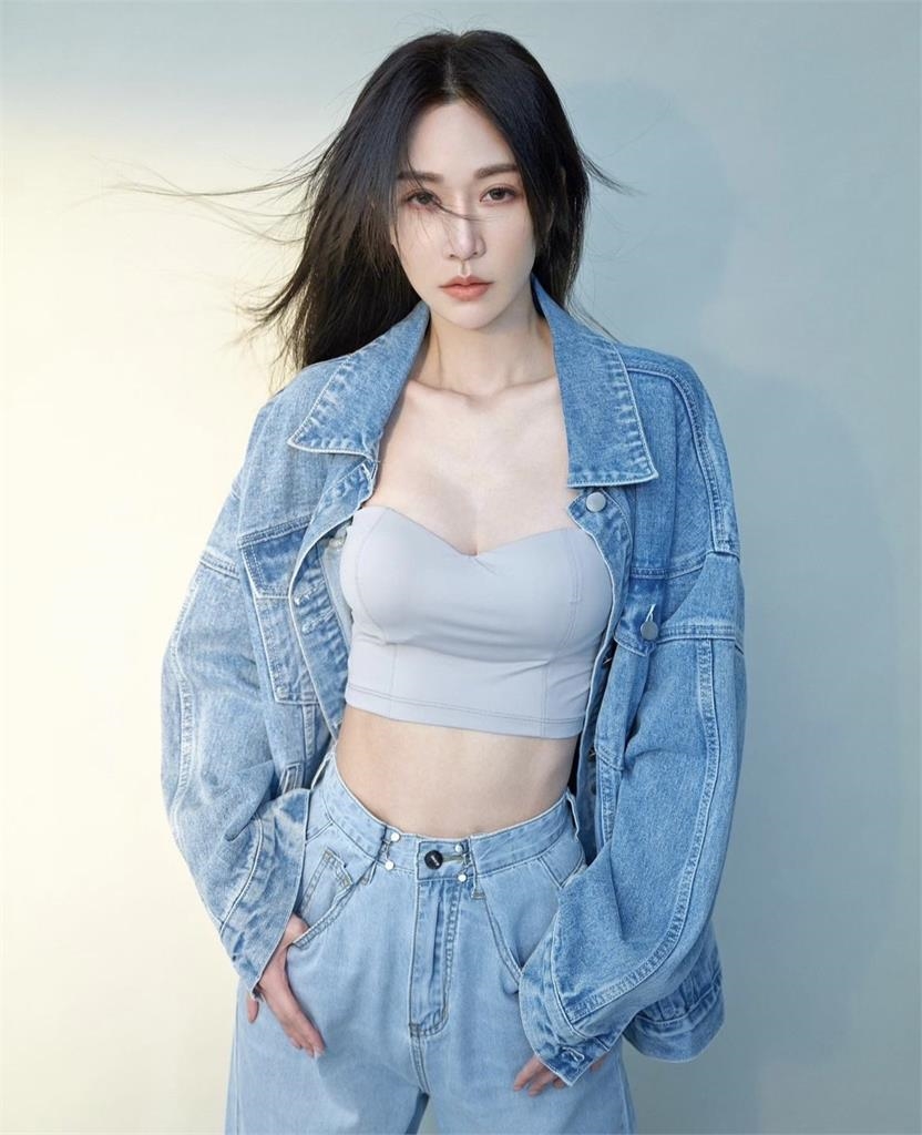 曾莞婷剪30公分變短髮妹！洗臉只穿bra「Q嫩雪白」被看光全網急壞｜四季線上4gTV