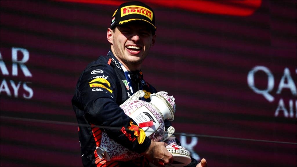 F1頒獎大型出包現場 百萬獎盃剛到手就摔破｜四季線上4gTV