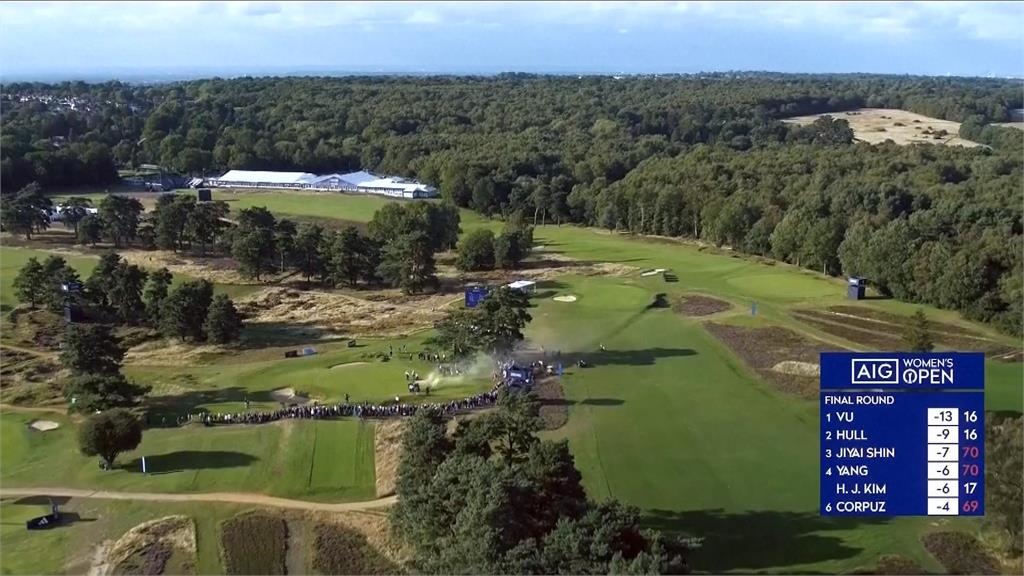 LPGA英國公開賽插曲 果嶺邊現抗議人士放煙霧攪局｜四季線上4gTV