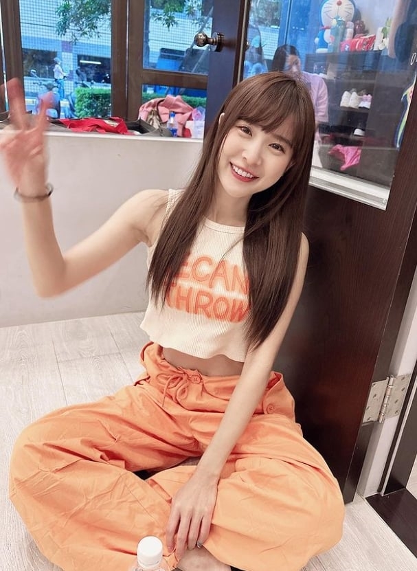 樂天IU「可愛到模糊」電暈萬人！網揪1亮點驚呼：怎麼練的｜四季線上4gTV