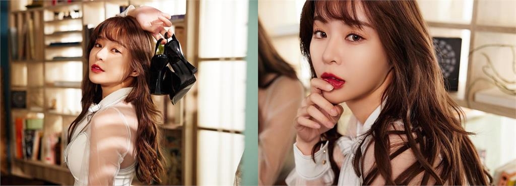 Yuri化身幹練OL！大紅唇+薄紗上衣「鏡中反射」激辣身材全透出｜四季線上4gTV