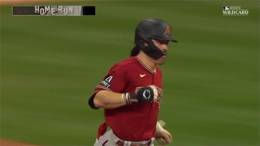 MLB台美混血卡洛爾開轟寫隊史 響尾蛇擊敗釀酒人｜四季線上4gTV