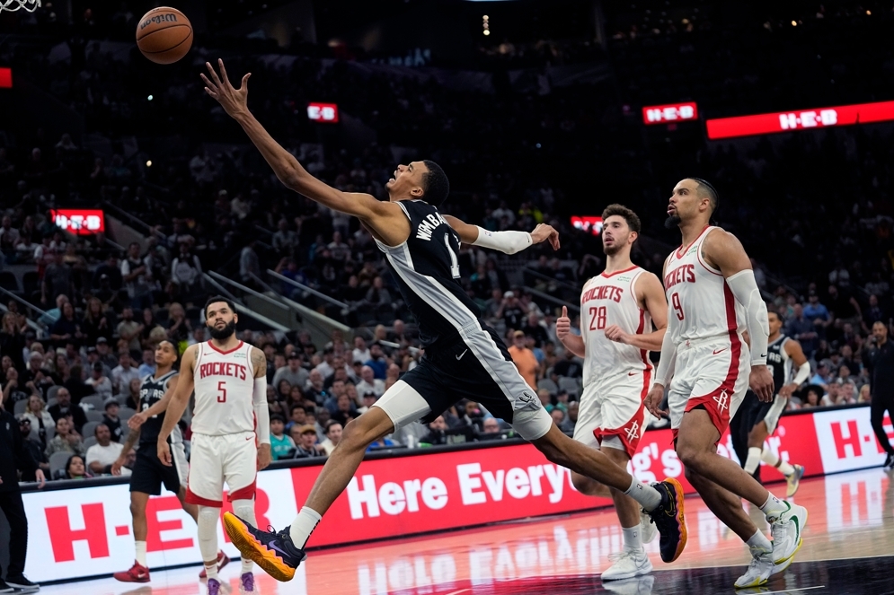 NBA／解開封印！文班亞馬「下半場大復活」助馬刺延長賽氣走火箭｜四季線上4gTV