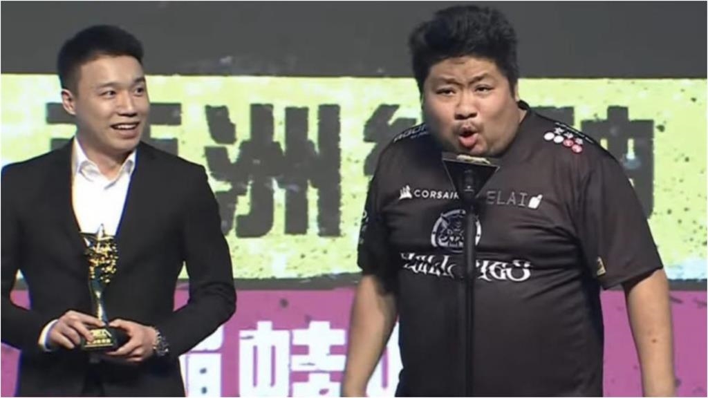 「台版威爾史密斯」統神怒噴Toyz！向玉麟PO「別丟風度」遭炎上｜四季線上4gTV