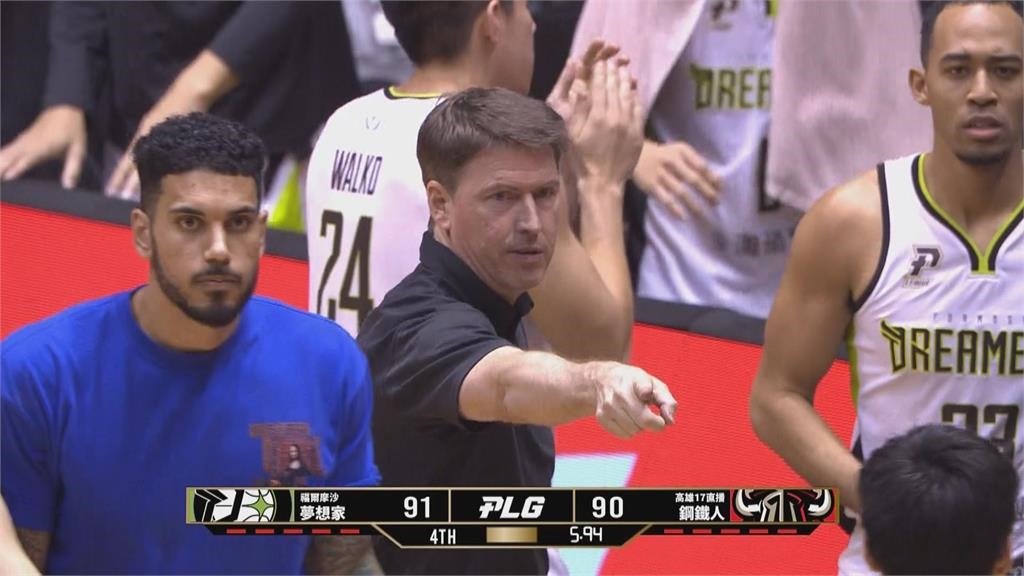 攻城獅開胡！「新竹Kobe」傷癒發威爆砍37分 網嗨：阿伯真的拚｜四季線上4gTV