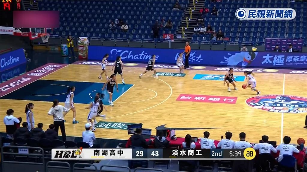 曾奪JHBL助攻后！淡商超級小高一鄭敬璇送出12助攻 先發出賽率隊3連勝｜四季線上4gTV
