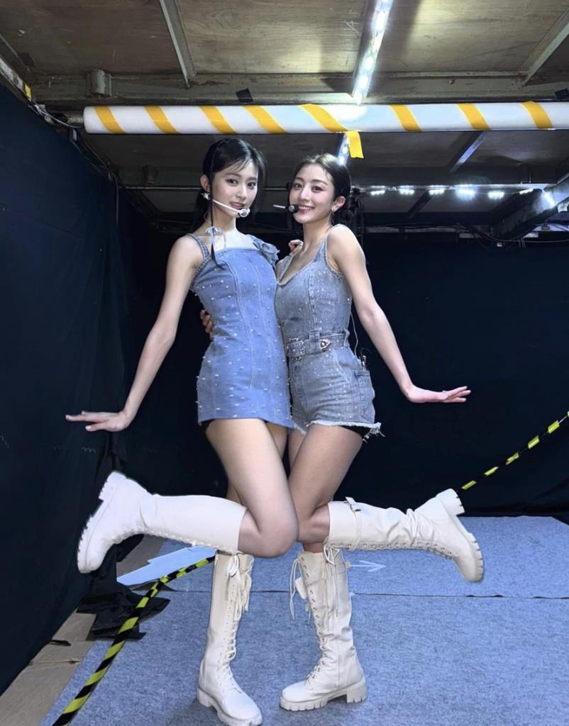 TWICE「雙女神合體」曬上帝視角！子瑜激短裙「直逼禁區」網暈爛｜四季線上4gTV