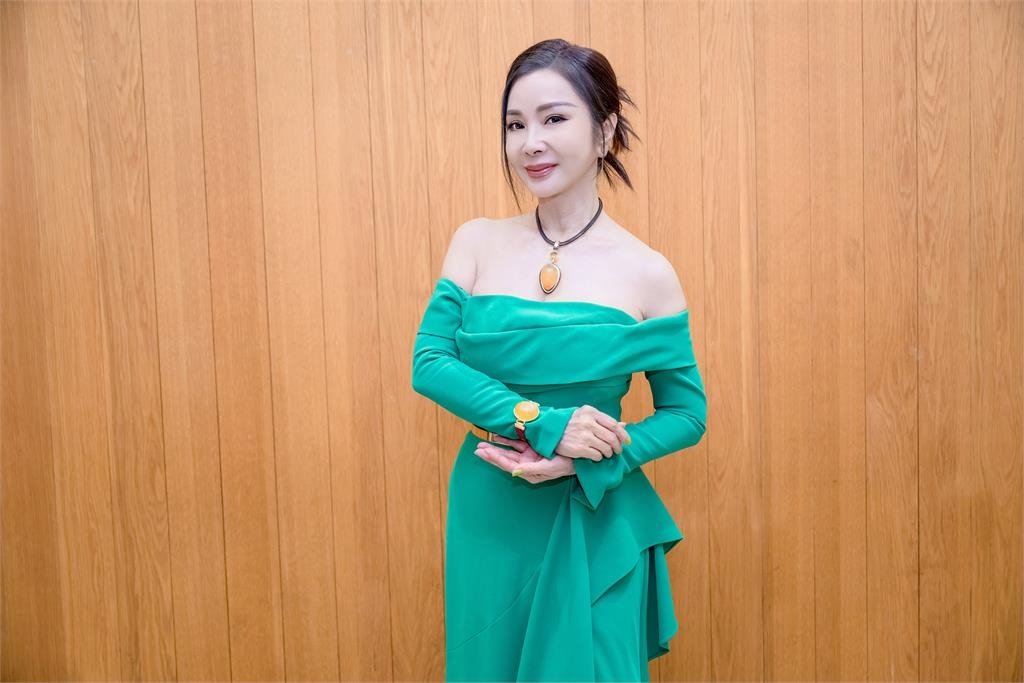 陳美鳳「逆齡美顏」被封台版Lisa！認想戀愛「擇偶3條件」大公開｜四季線上4gTV