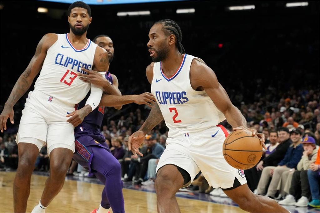 NBA／快艇四巨頭狂轟「反客為主」擊垮太陽奪4連勝！哈登開嘴：批評我們的人咧？｜四季線上4gTV