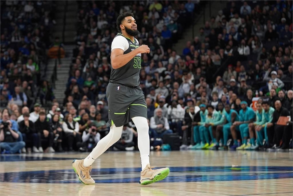 NBA／這週太瘋狂！5天4明星轟「60分+」 唐西奇在Kobe逝世4周年創紀錄｜四季線上4gTV