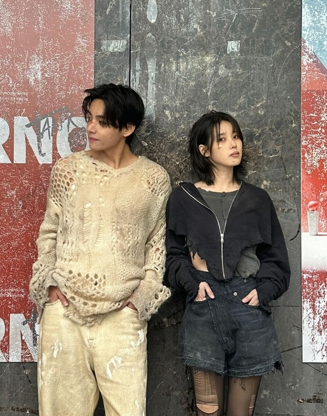 IU、V超甜婚紗照曝光！11年前同框畫面被挖「54秒熱舞片」網瘋看｜四季線上4gTV