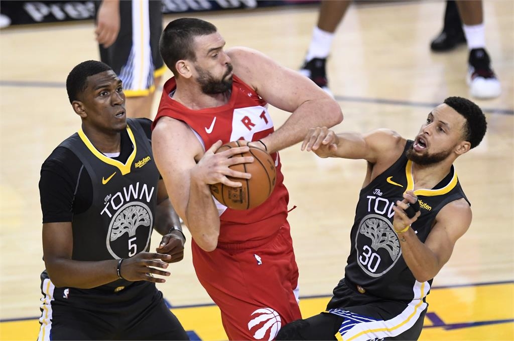 NBA／前冠軍中鋒M•加索宣布退休！效力灰熊11年「退休他33號球衣」｜四季線上4gTV