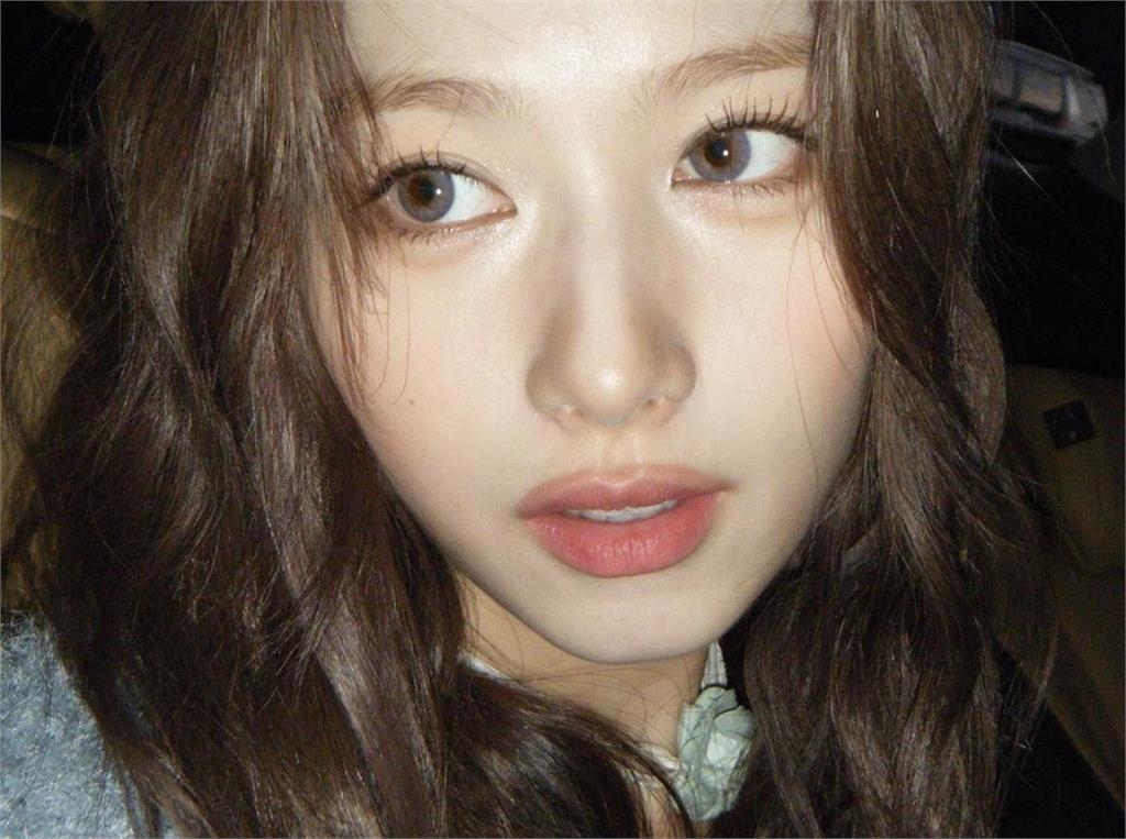 TWICE顏霸女神「上膛9連發」大破防！極限深蹲「神秘地帶」嚇壞網｜四季線上4gTV