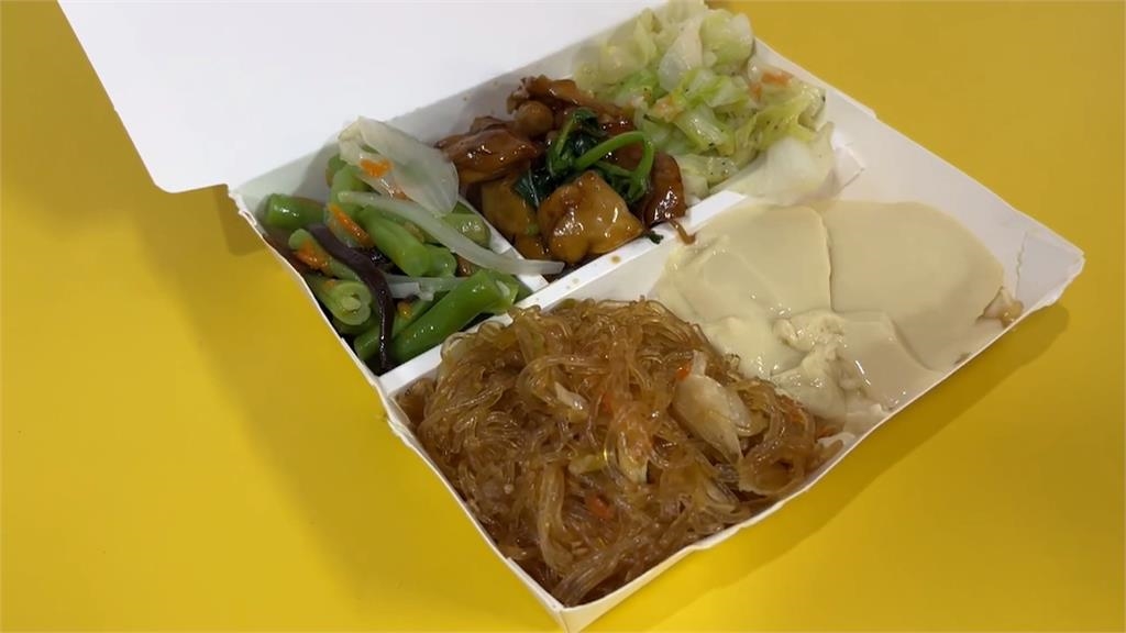 自助餐五菜加量收70元 顧客嫌貴留「1星負評」 喊：再去就是傻子｜四季線上4gTV