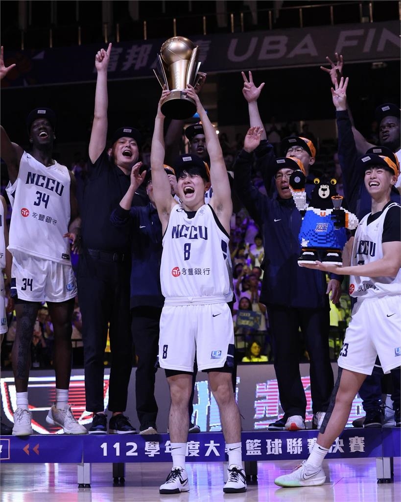 游艾喆「大三元」榮膺FMVP 政大UBA四連霸寫歷史紀錄｜四季線上4gTV