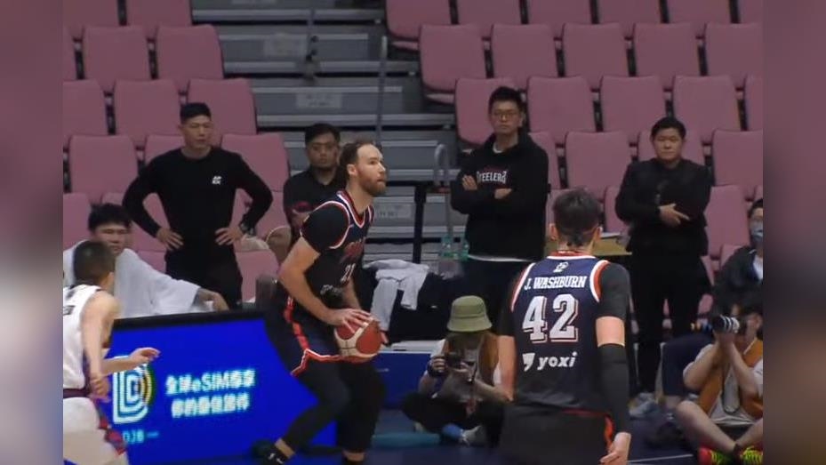 第四節展開反撲 PLG領航猿逆轉擊敗鋼鐵人奪下6連勝｜四季線上4gTV