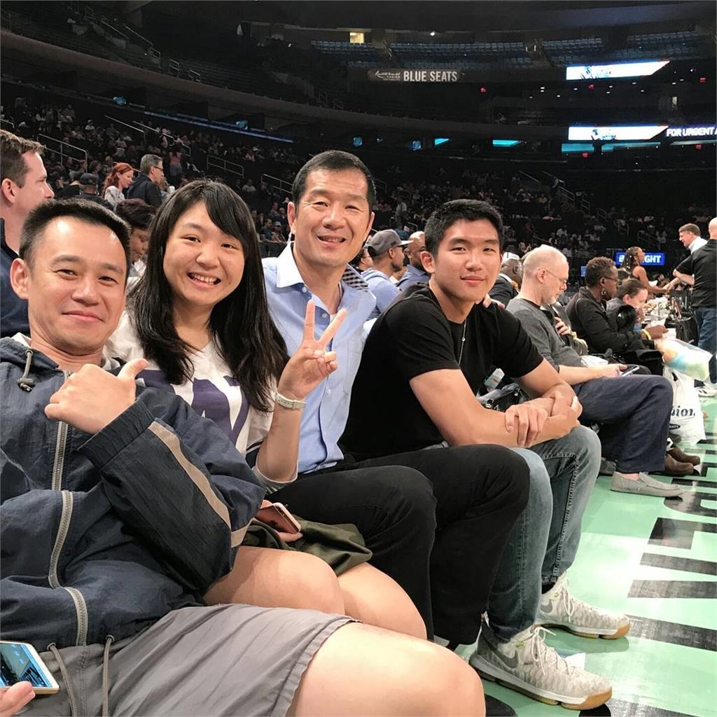 SBL／橫跨29年的傳承！26歲東方譯慷與父親「同披裕隆球衣」奪冠｜四季線上4gTV