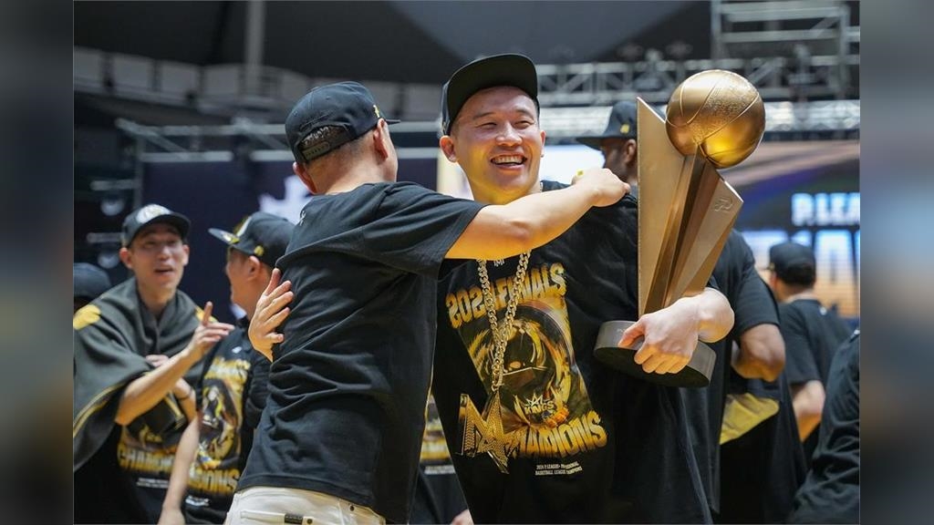 新北國王奪隊史首座PLG總冠軍 「扛哥」李愷諺獲選FMVP｜四季線上4gTV