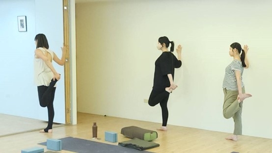 工作不再「EMO」！ 瑜珈是最適合上班族運動？ 7成社畜證實：睡眠改善最有感｜四季線上4gTV