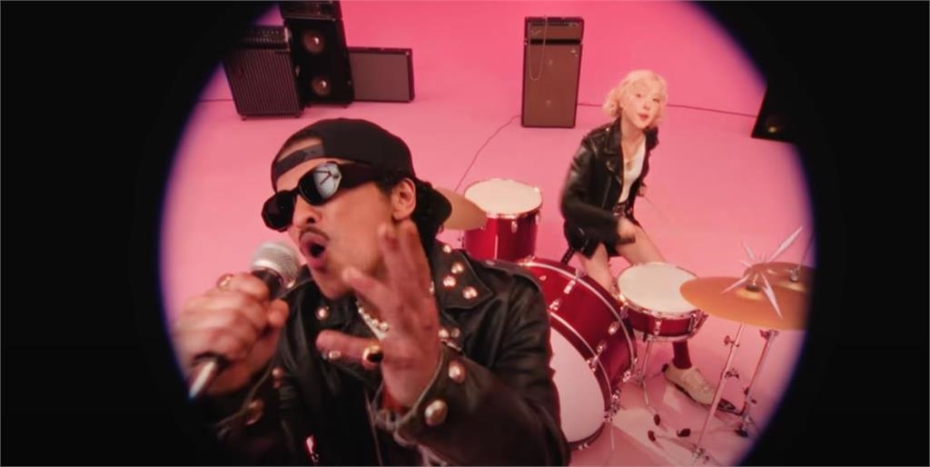 斯里蘭卡YTR拍魔性《APT.》！印度曲風全網崩潰：聽了忘記原唱｜四季線上4gTV