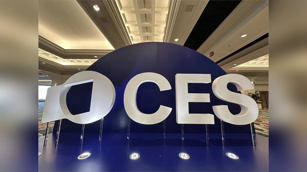 美CES展台廠秀新品 宏碁擴展遊戲掌機陣容、華碩推新一代主機板｜四季線上4gTV