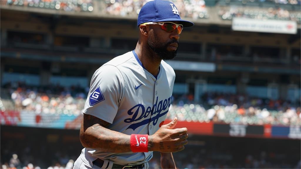 MLB(影)／教士出手補強外野深度 簽下5屆金手套老將｜四季線上4gTV