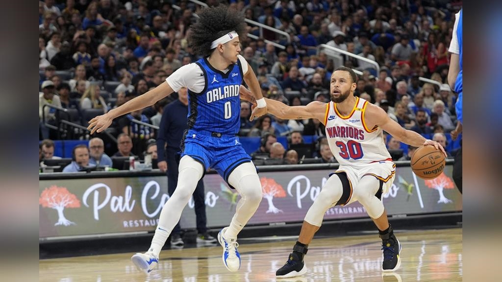 NBA(影)／柯瑞12顆三分球狂砍56分！勇士逆轉勝魔術拿下五連勝｜四季線上4gTV