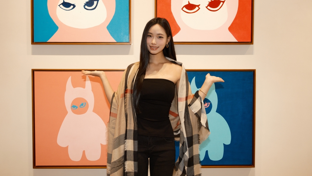 小S二女兒Lily首開畫展 提姨媽大S「最愛作品」感動淚崩｜四季線上4gTV