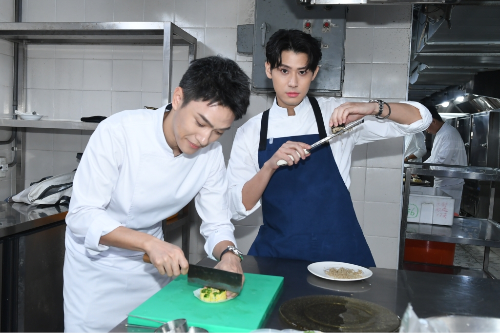 胡宇威、陳庭妮節目首合體！ 夫妻上演廚藝大PK 在家絕口不提「這些事」｜四季線上4gTV